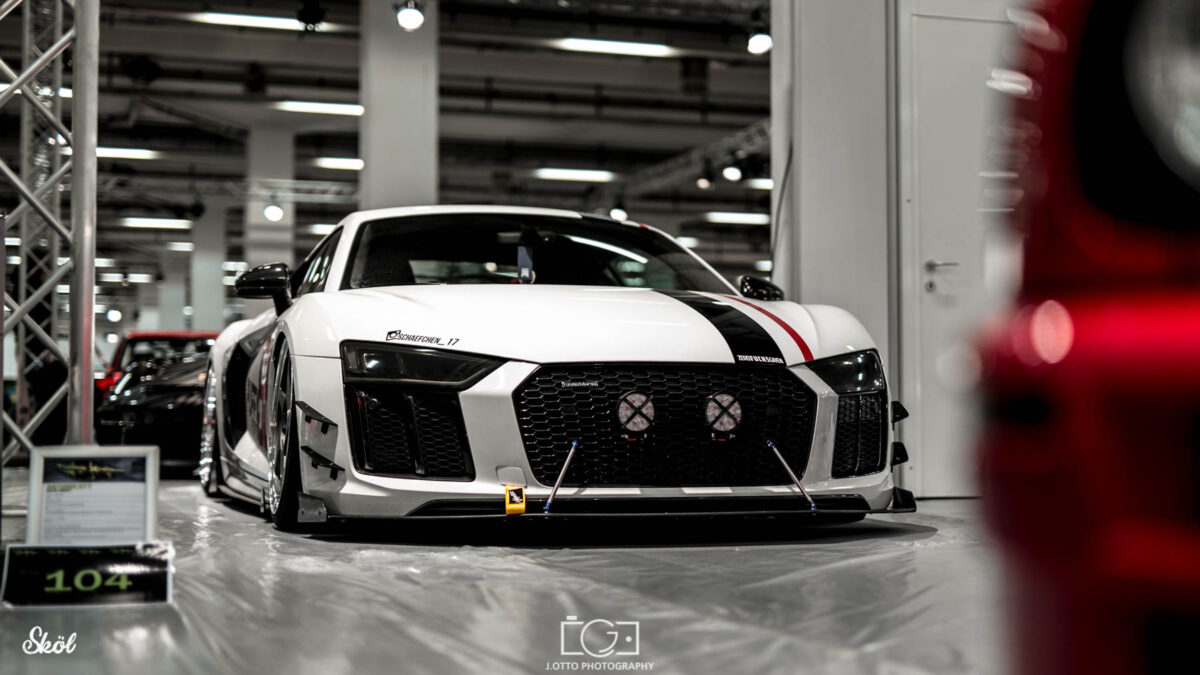 White Bagged Audi R8 - Brixton Forged™
