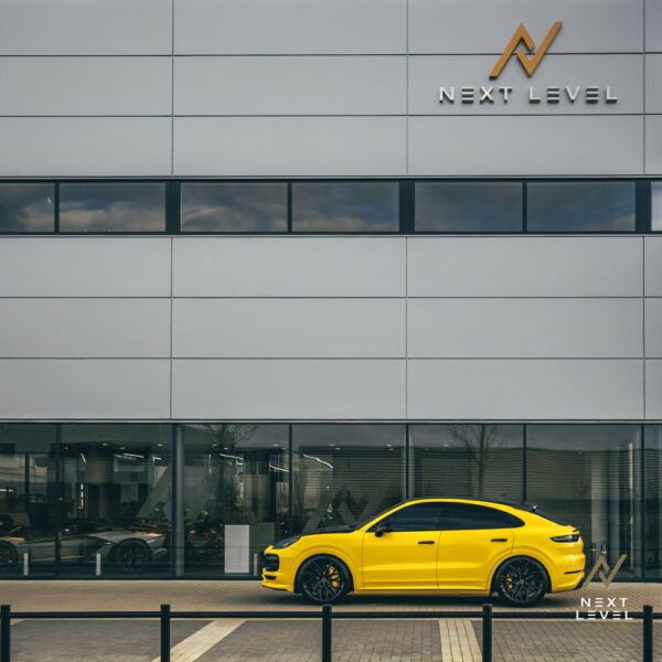Yellow Porsche Cayenne Turbo GT - Brixton Forged™