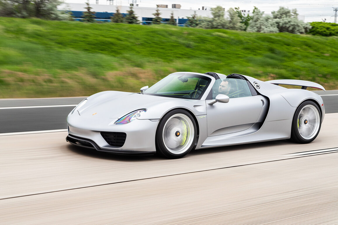 Silver Porsche 918 Spyder - Brixton Forged™