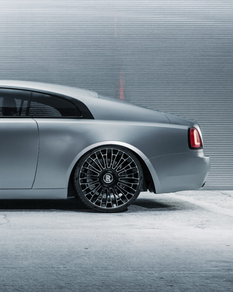 Grey Rolls-Royce Wraith - Brixton Forged™
