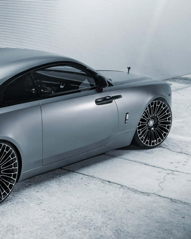 Grey Rolls-Royce Wraith - Brixton Forged™