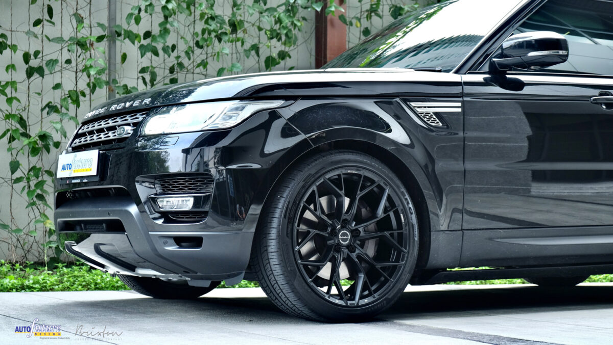 Black Land Rover Range Rover - Brixton Forged™