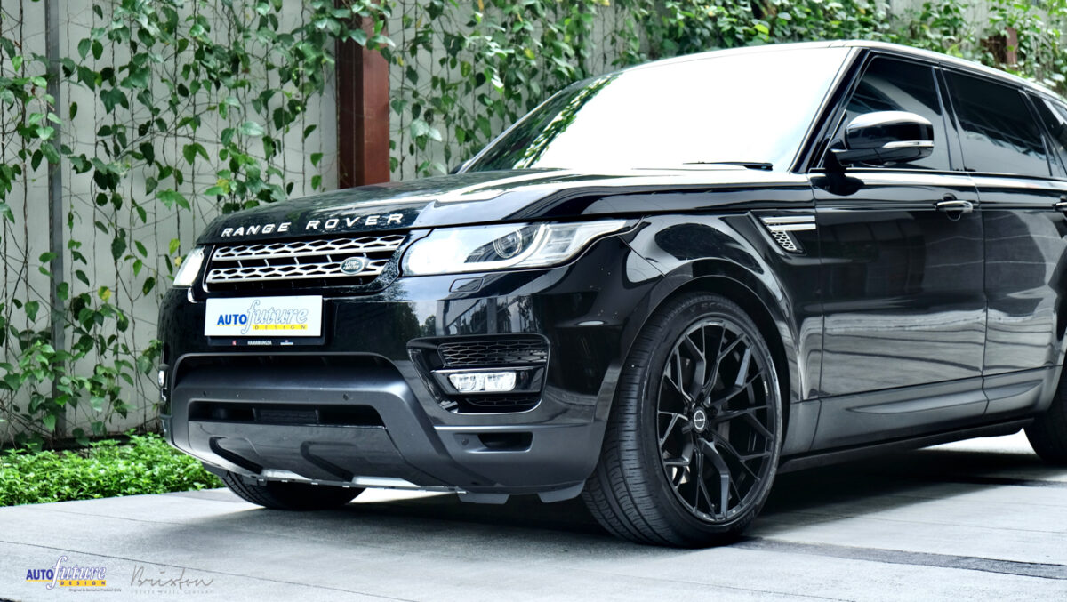 Black Land Rover Range Rover - Brixton Forged™