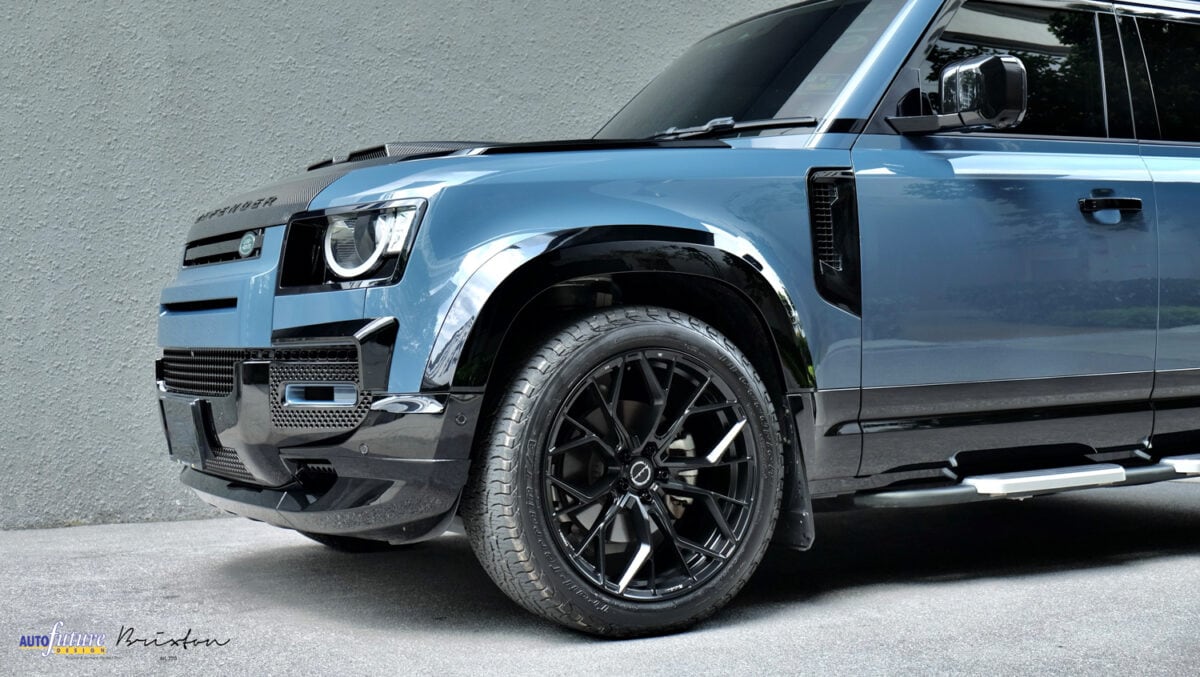 Blue Land Rover Defender - Brixton Forged™