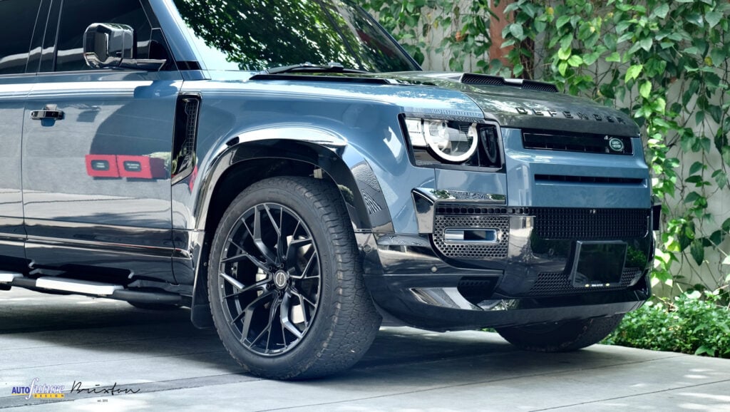 Blue Land Rover Defender - Brixton Forged™
