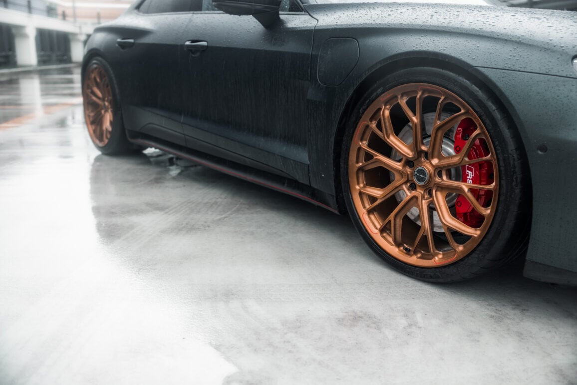 Black Audi RS E-Tron - Brixton Forged™