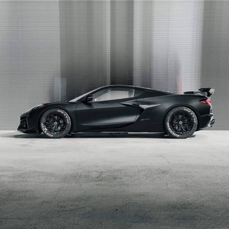 Black Corvette C8 Z06 - Brixton Forged™