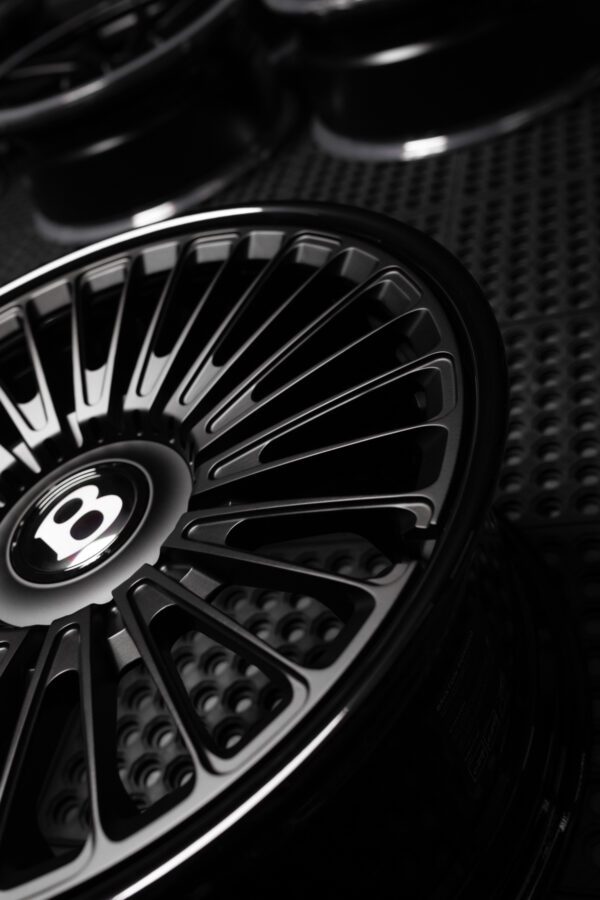Brixton Forged LX05 Bentley (Wheel Image) - Brixton Forged™