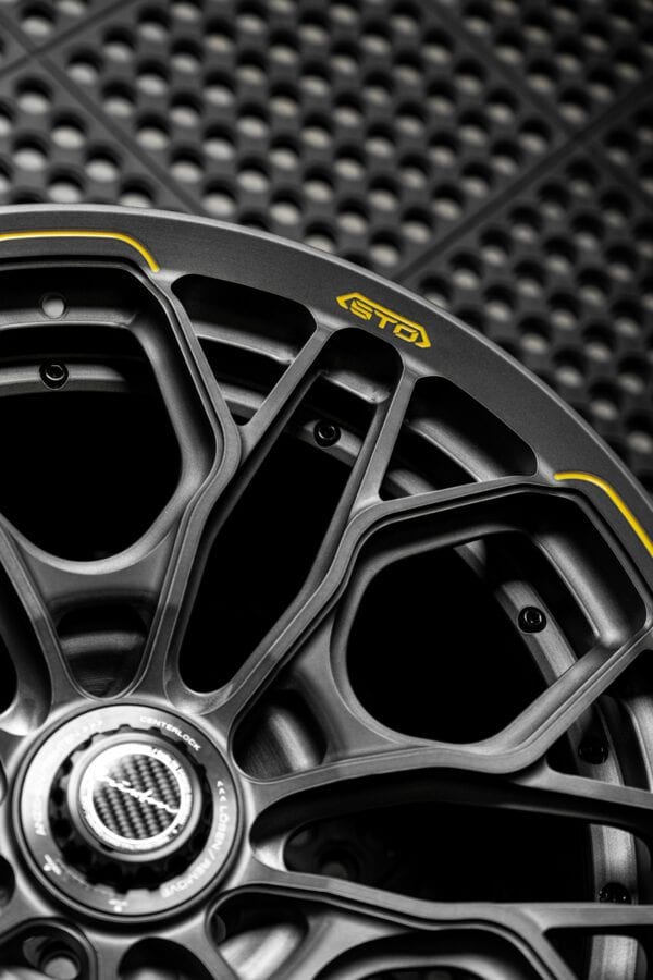 PF14-RS 2-Piece STO (Wheel Images) - Brixton Forged™