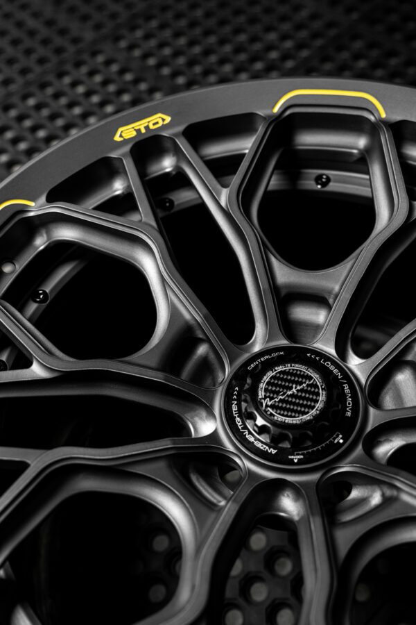 PF14-RS 2-Piece STO (Wheel Images) - Brixton Forged™