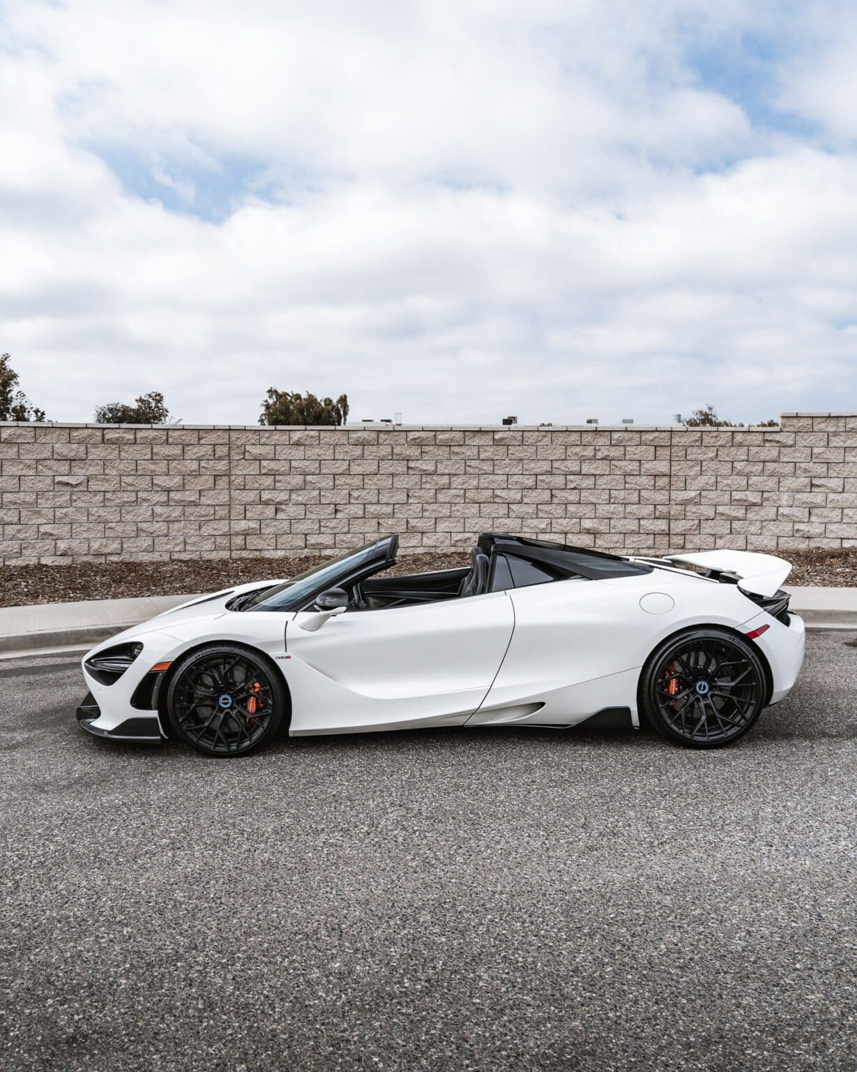 White Mclaren 720s Spider TAG Motorsports - Brixton Forged™