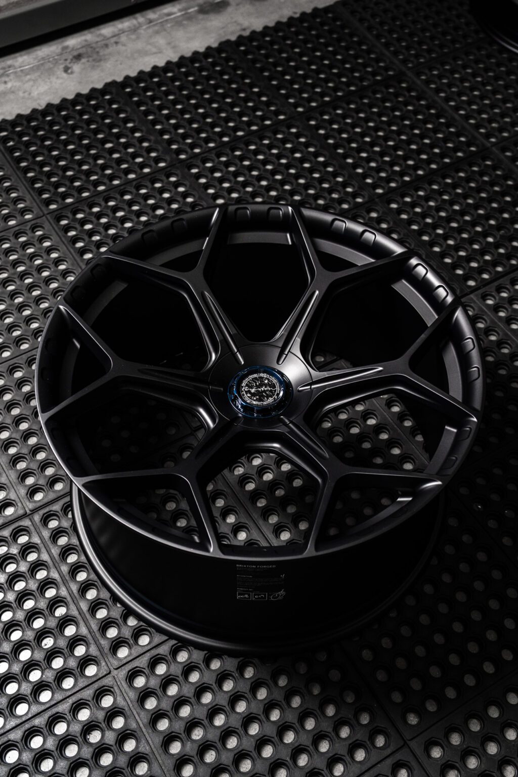 MW03 Satin Black / Blue Center cap (Wheel Images) - Brixton Forged™