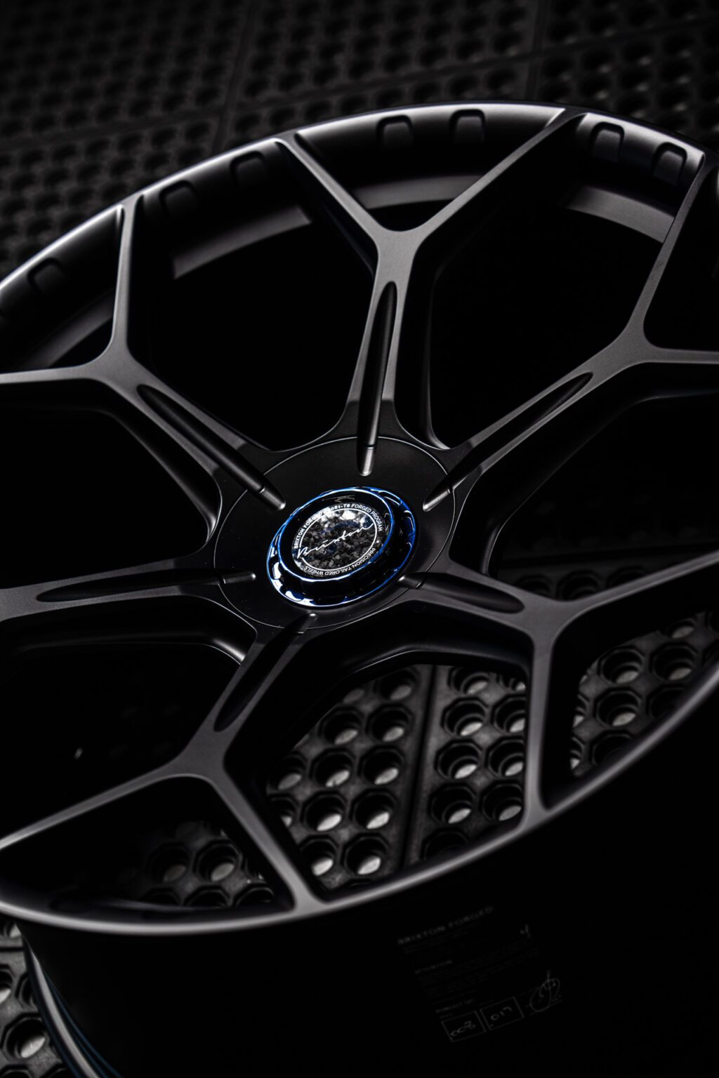 MW03 Satin Black / Blue Center cap (Wheel Images) - Brixton Forged™