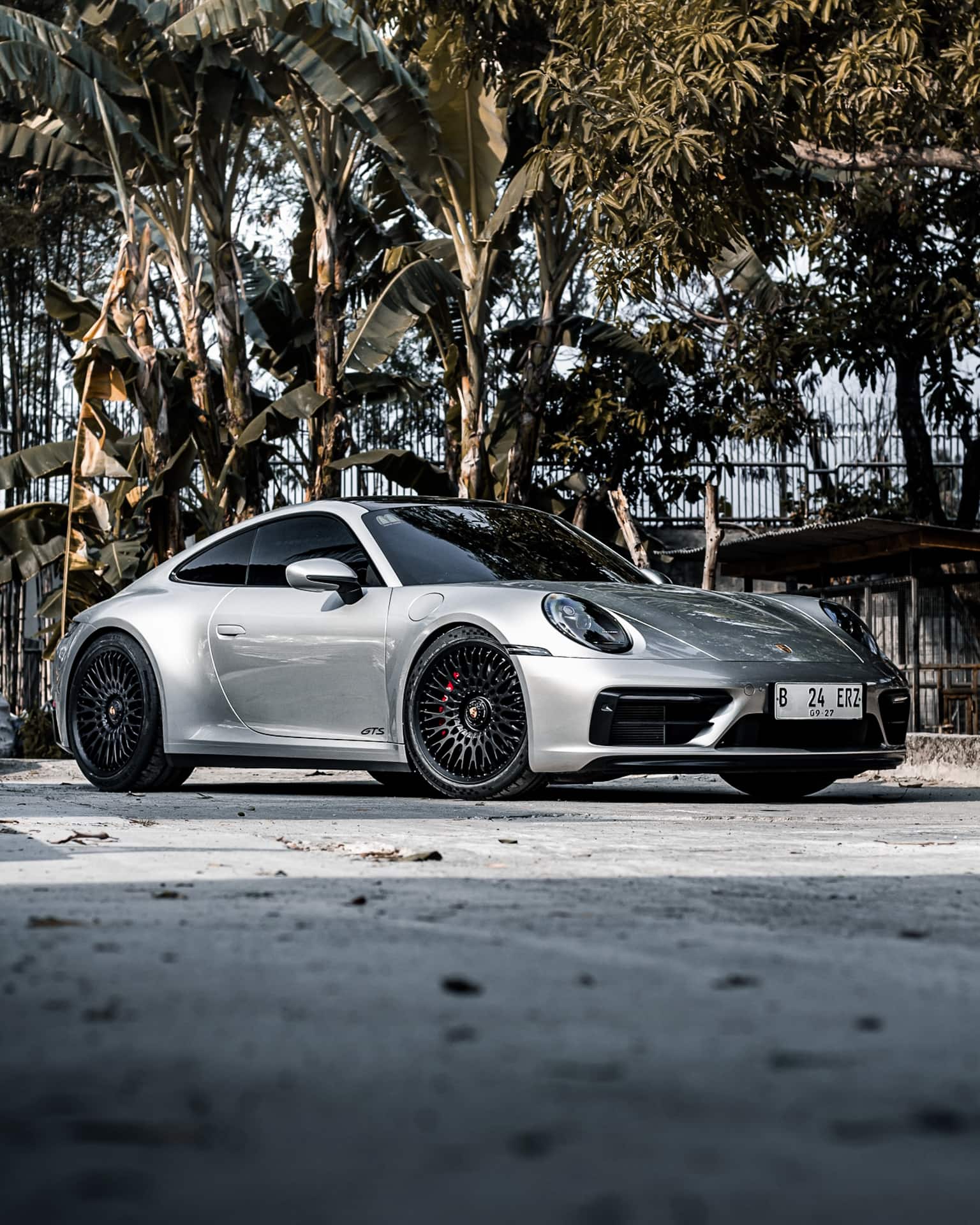 Silver Porsche 992 GTS Wheels (Brixton Forged TR20) - Brixton Forged™
