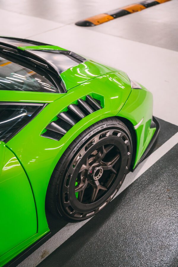 Green Lamborghini Huracan Performante PF7 Aertotech - Brixton Forged™