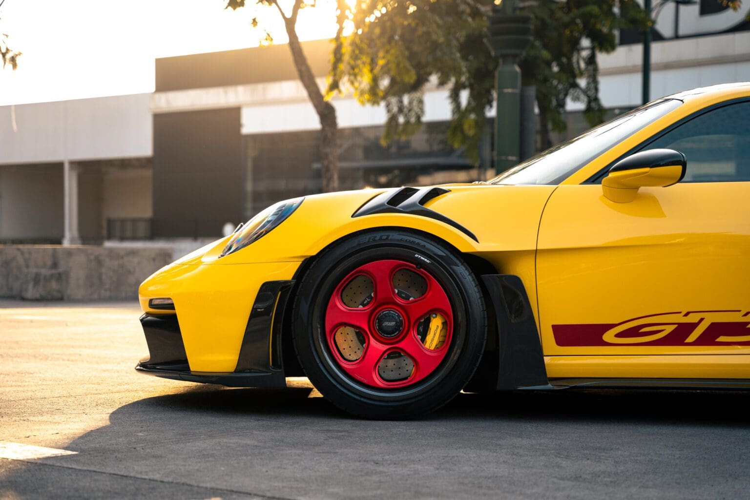 992 GT3RS Wheels (Yellow Porsche 992 GT3 RS) - Brixton Forged™
