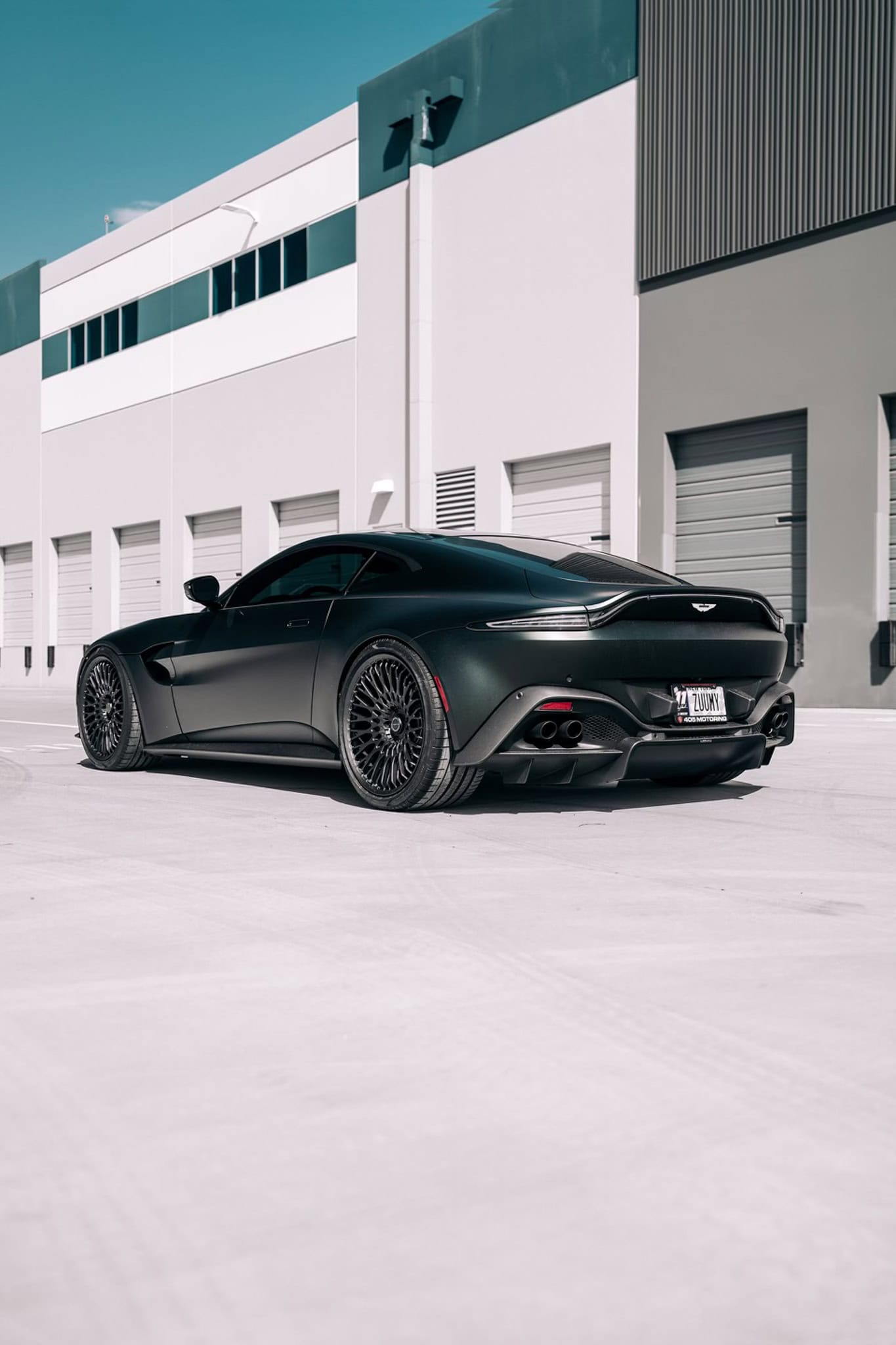 Green Aston Martin Vantage - Brixton Forged™