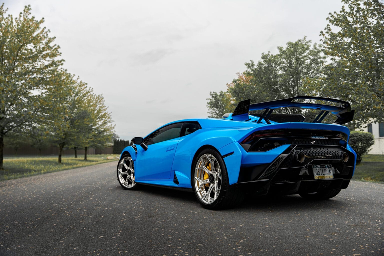 Blue Lamborghini Huracan STO - Brixton Forged™