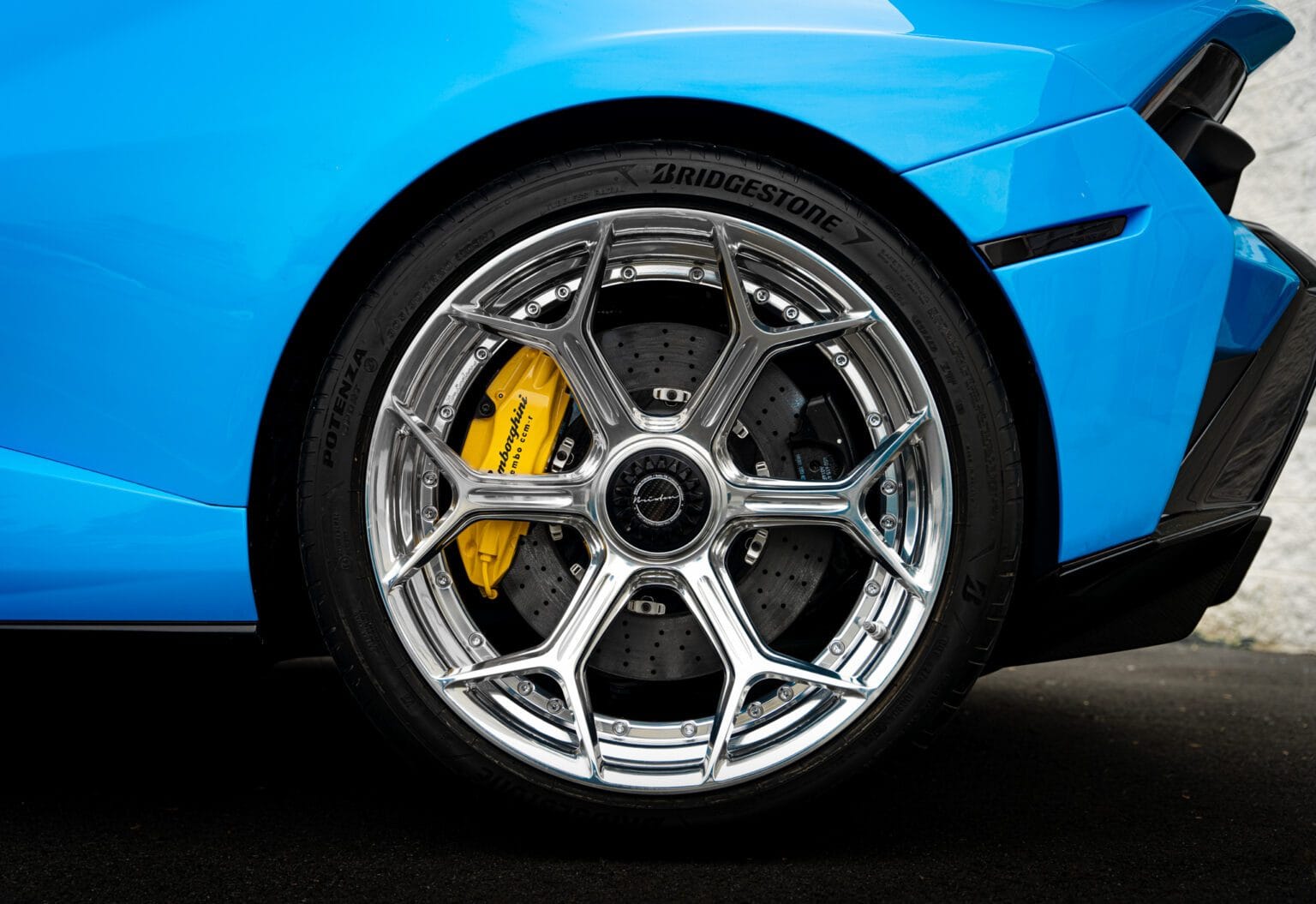 Blue Lamborghini Huracan STO - Brixton Forged™