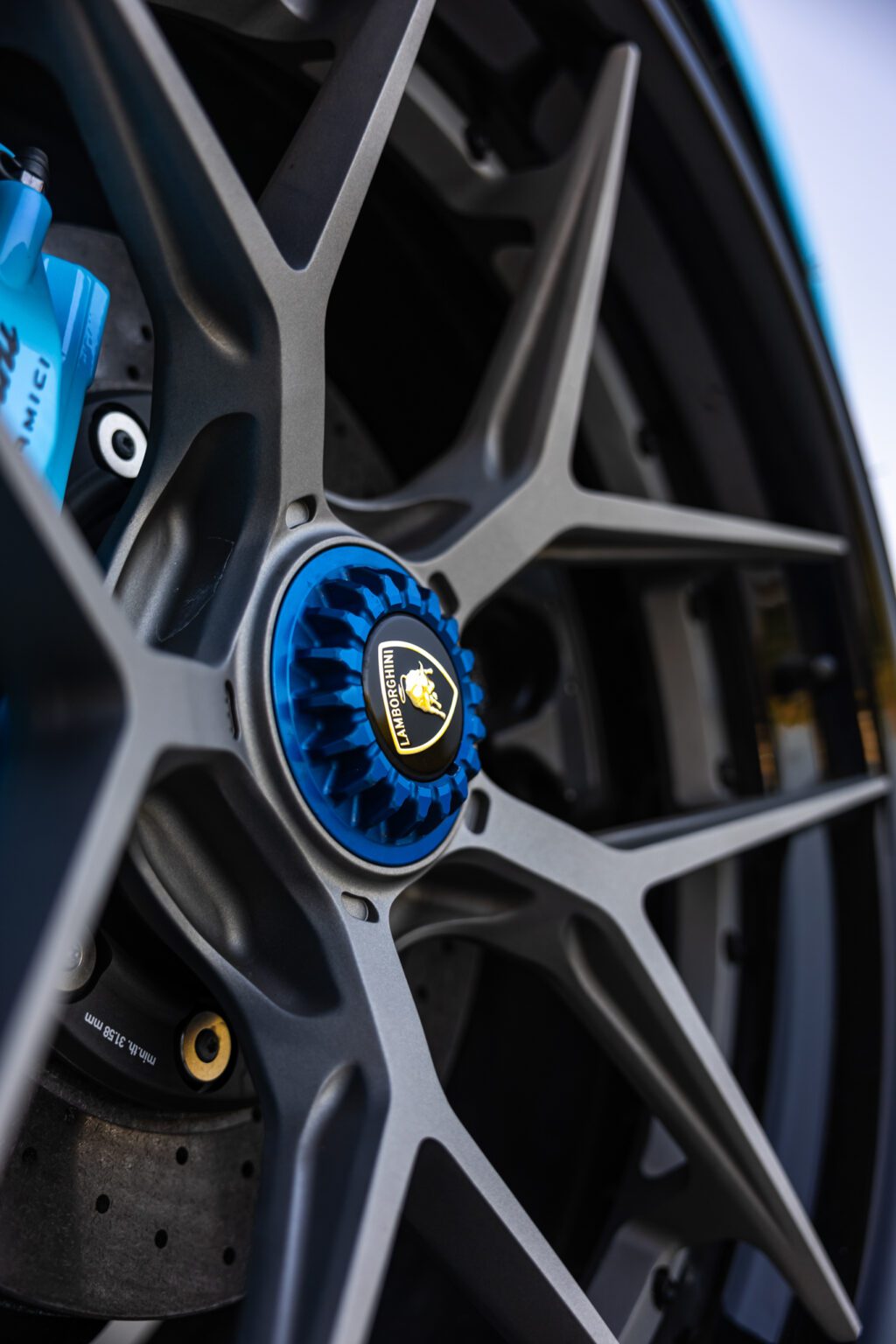 Blue Lamborghini Huracan Tecnica - PF7 Targa Series - Brixton Forged™