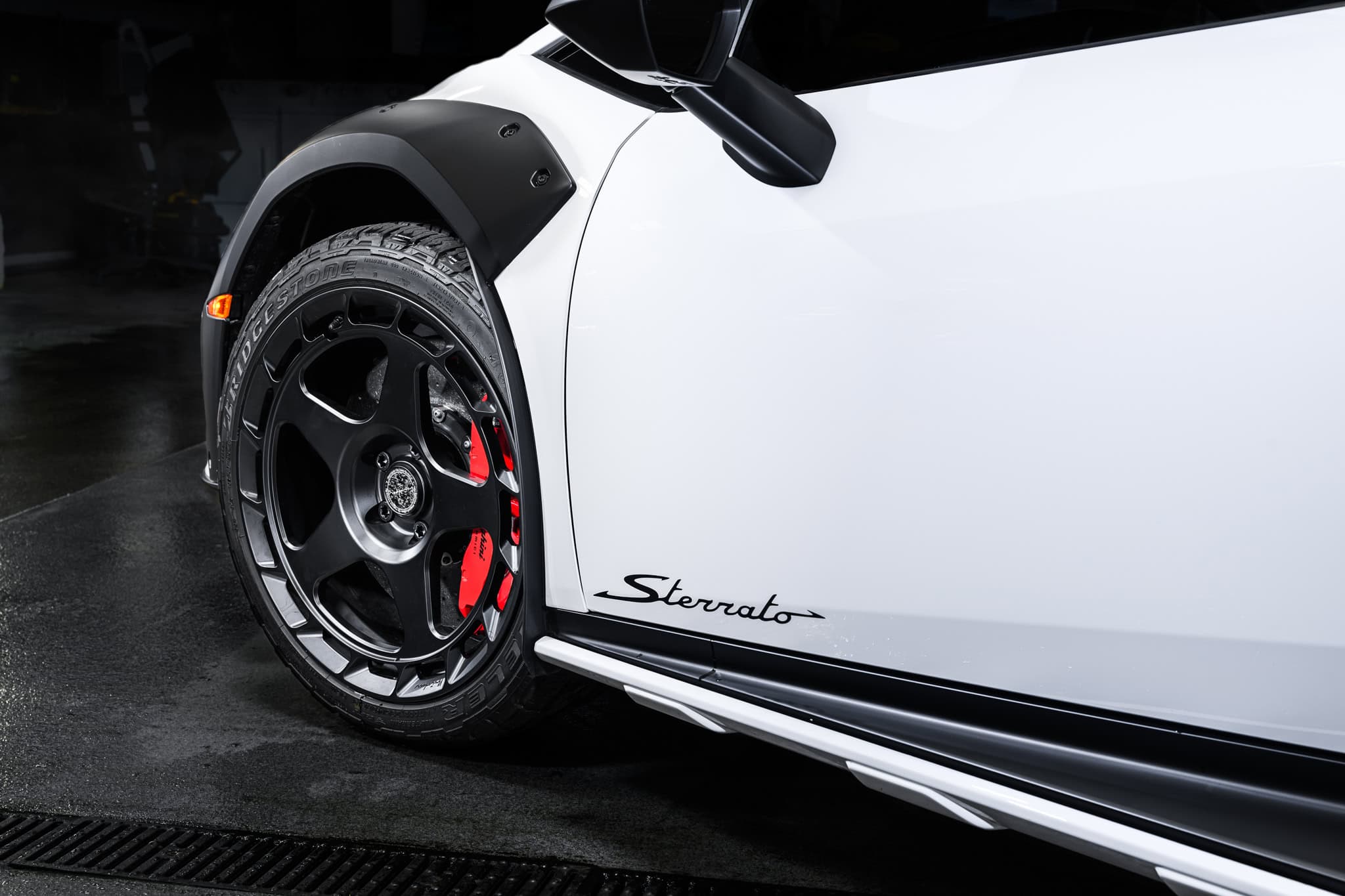 Lamborghini Huracan Sterrato Wheels - TR04 AERO1 - Brixton Forged™