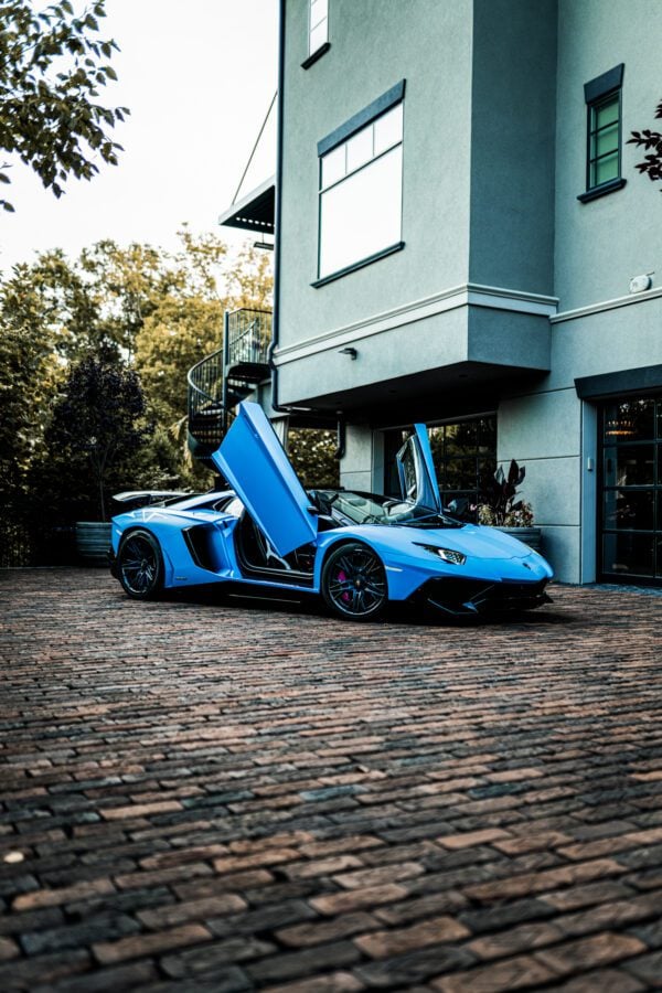 Blue Lamborghini Aventador SV Roadster - Brixton Forged™