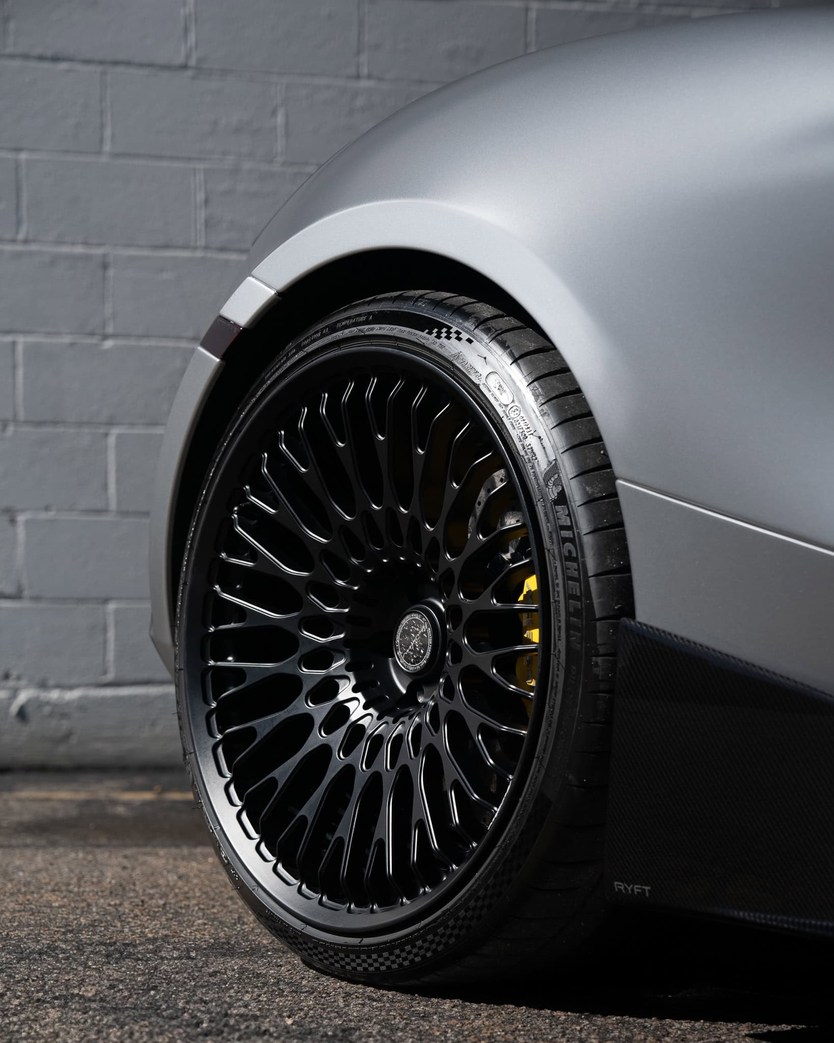 Silver Mclaren 720s - Brixton Forged™