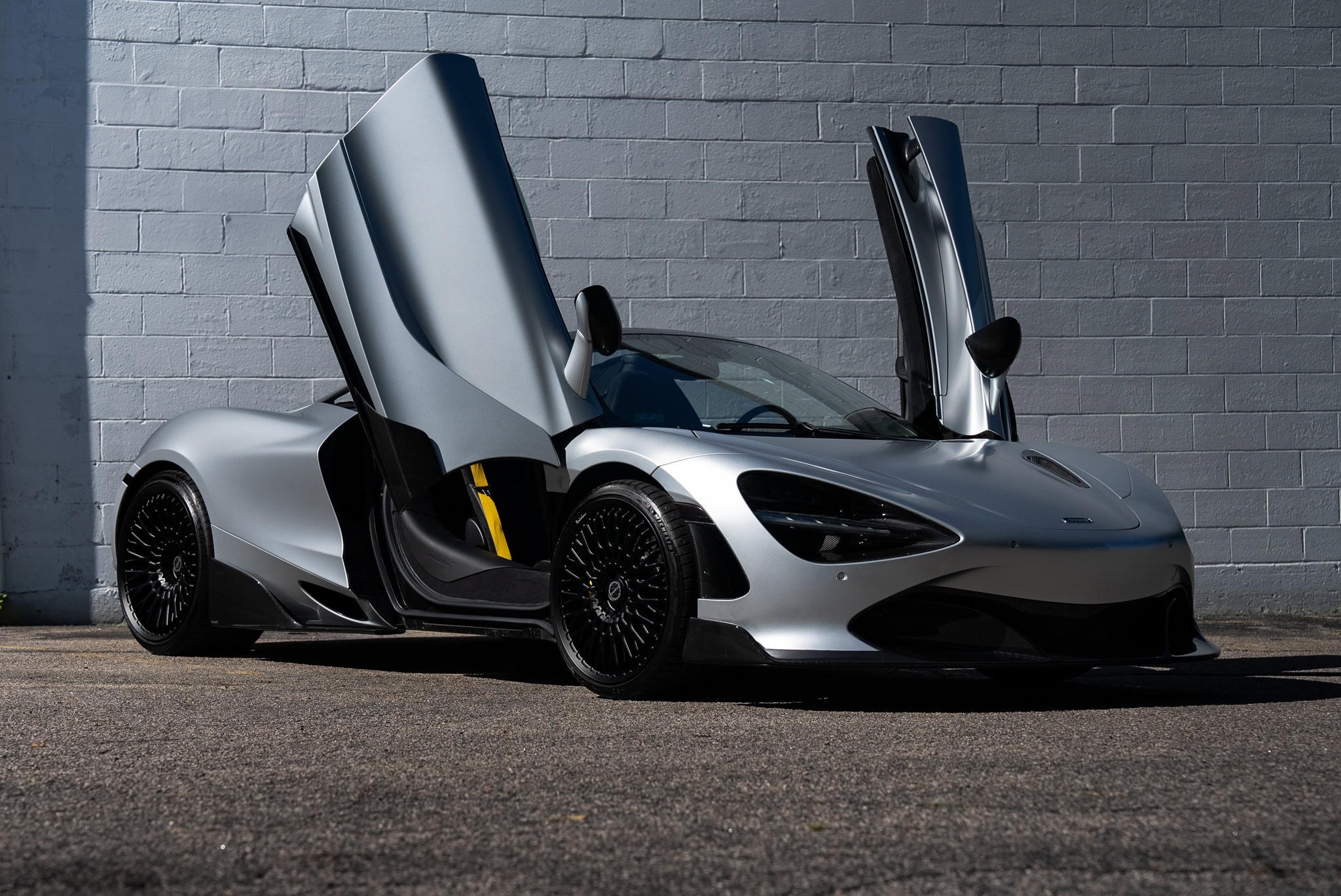 Silver Mclaren 720s - Brixton Forged™