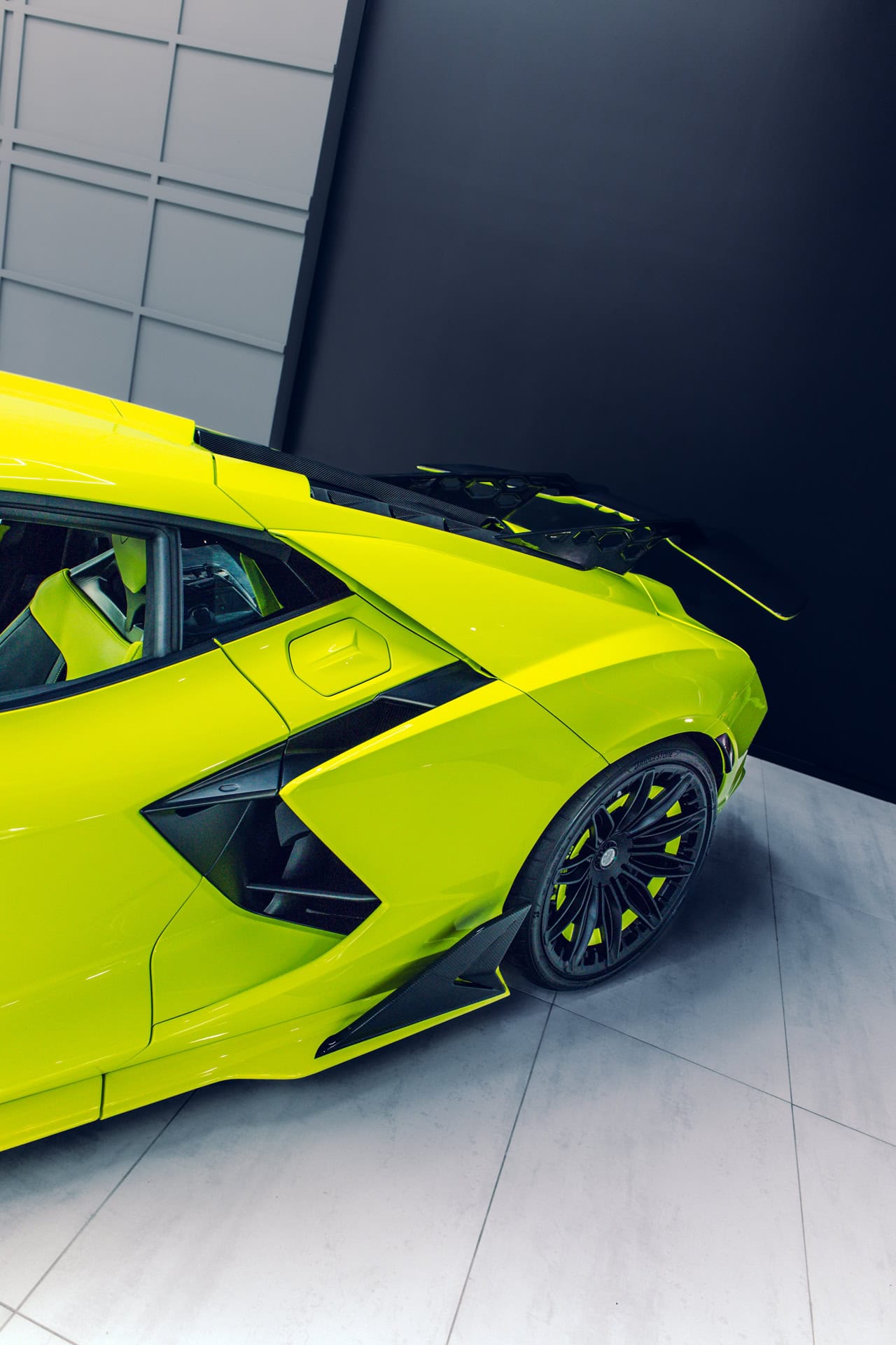 Lamborghini Revuelto Wheels - Brixton Forged™