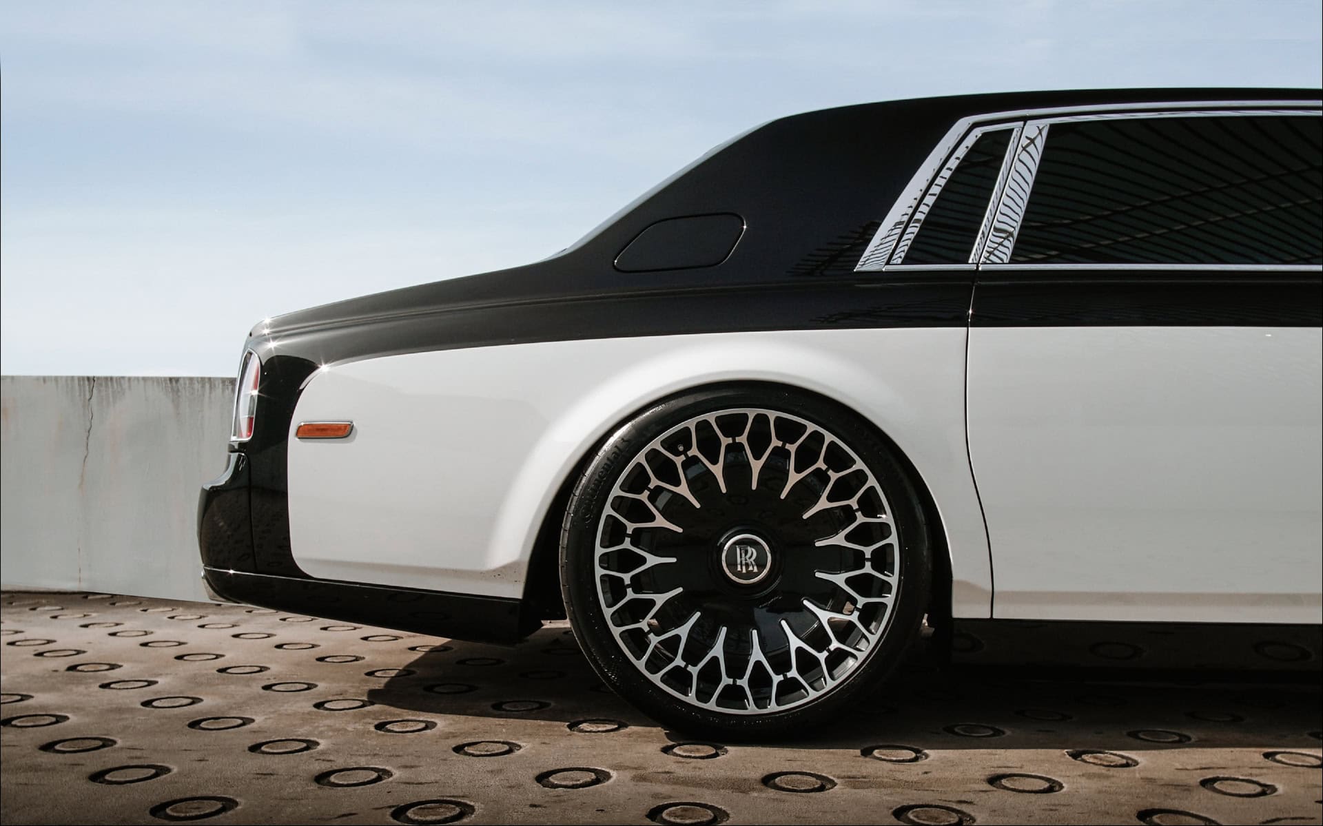 Rolls-Royce Phantom Wheels - Brixton Forged™