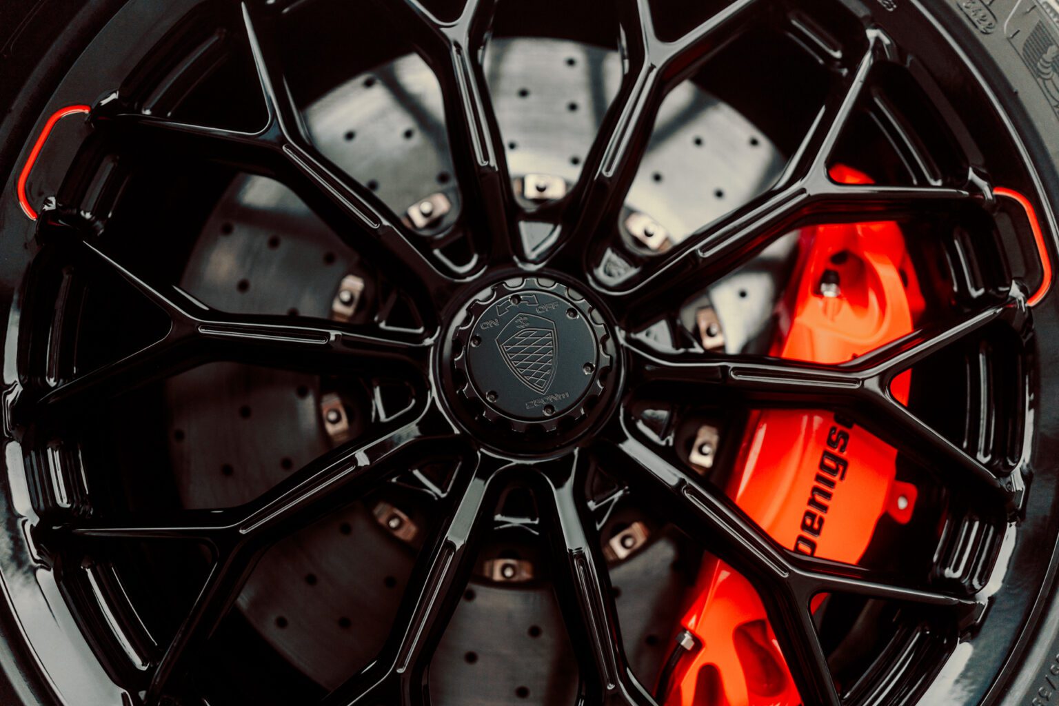 Carbon Koenigsegg Jesko Absolut - Brixton Forged™