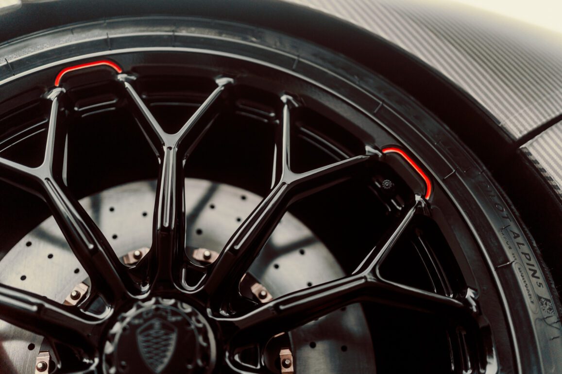 Carbon Koenigsegg Jesko Absolut - Brixton Forged™