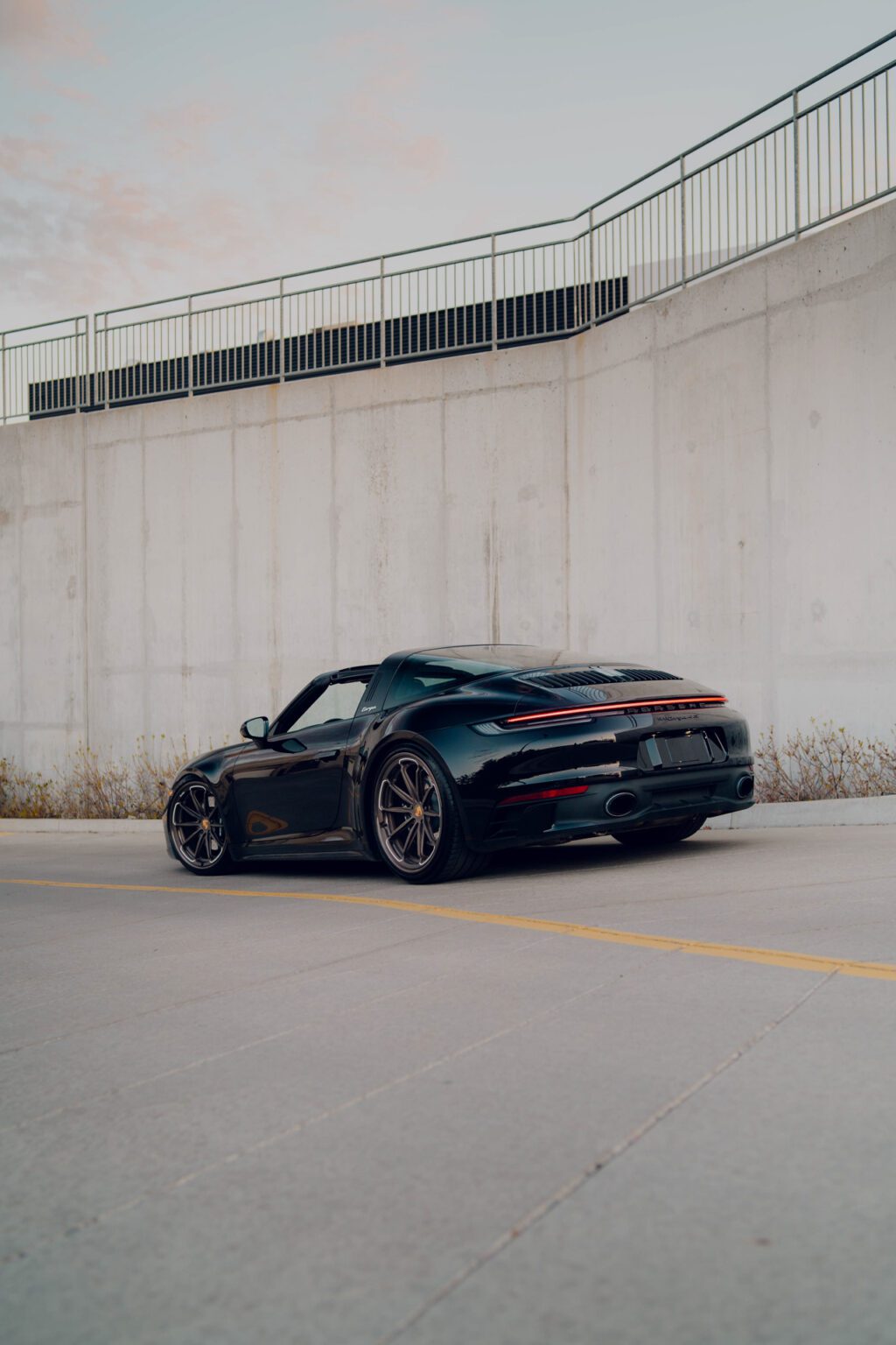 Black Porsche 992 Targa 4S - R11-RS Wheels - Brixton Forged™
