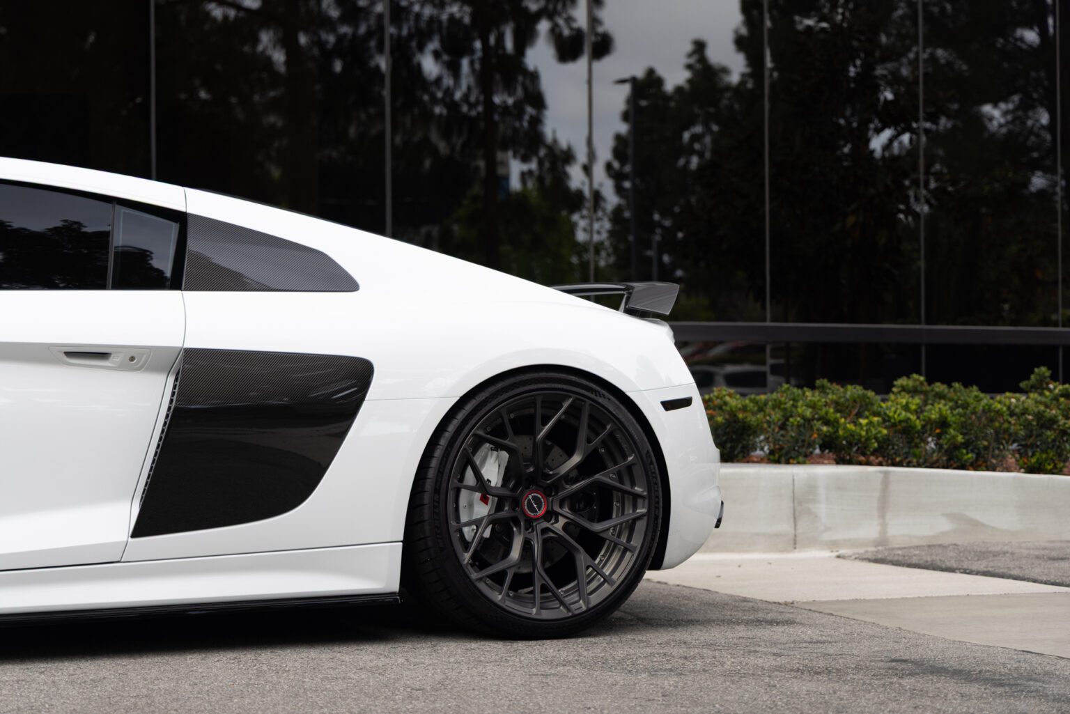 White Audi R8 Wheels - Brixton Forged™