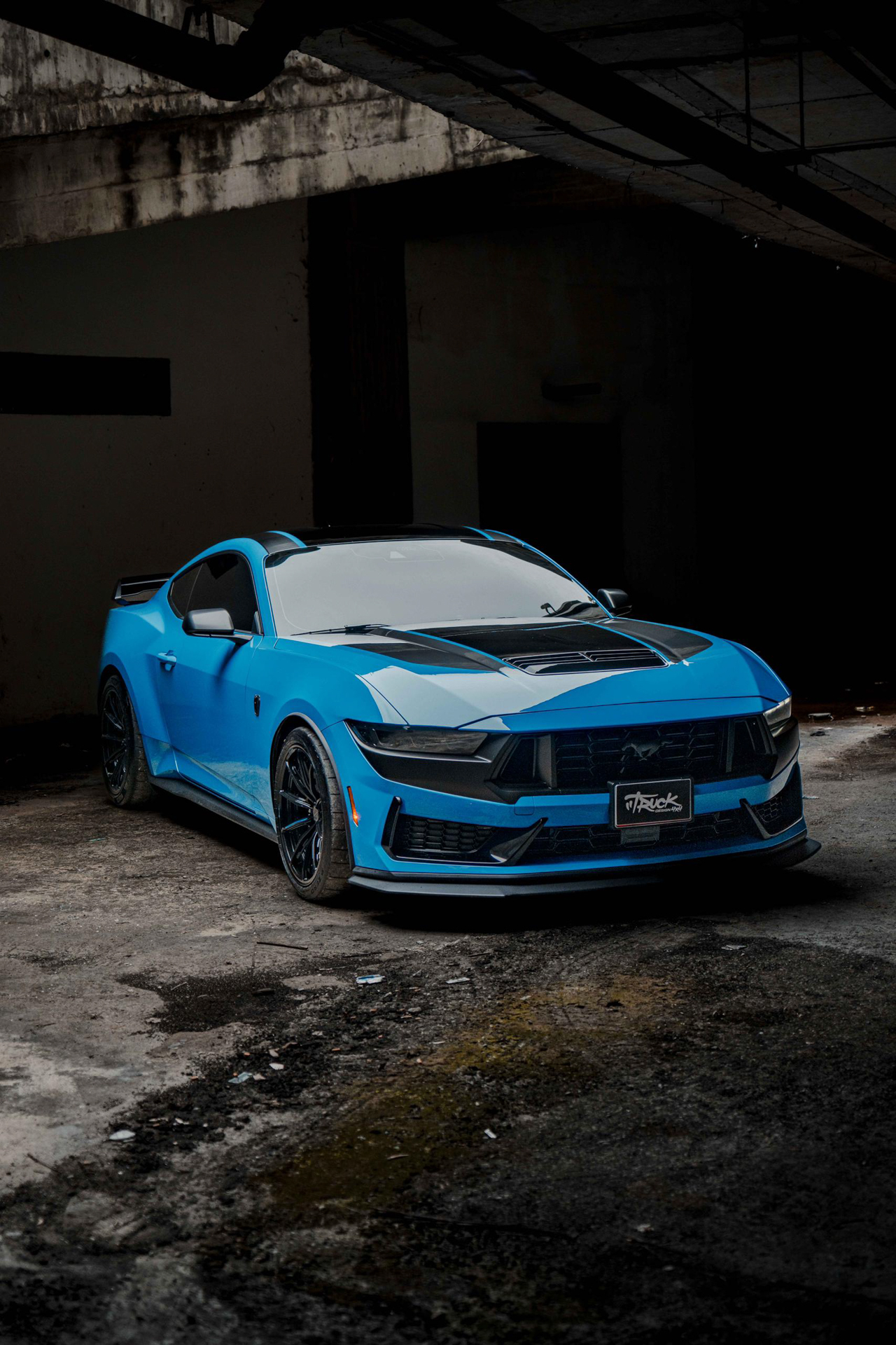 Grabber Blue Ford Mustang Dark Horse - Brixton Forged™