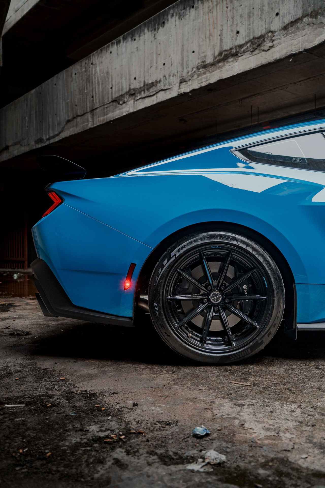 Grabber Blue Ford Mustang Dark Horse - Brixton Forged™